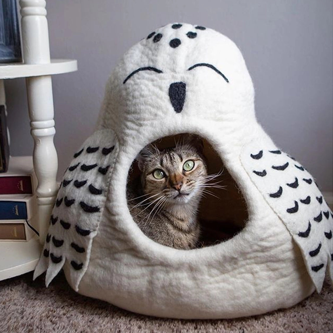 Hoot White Owl Wool Cat Cave – Duke & Fox